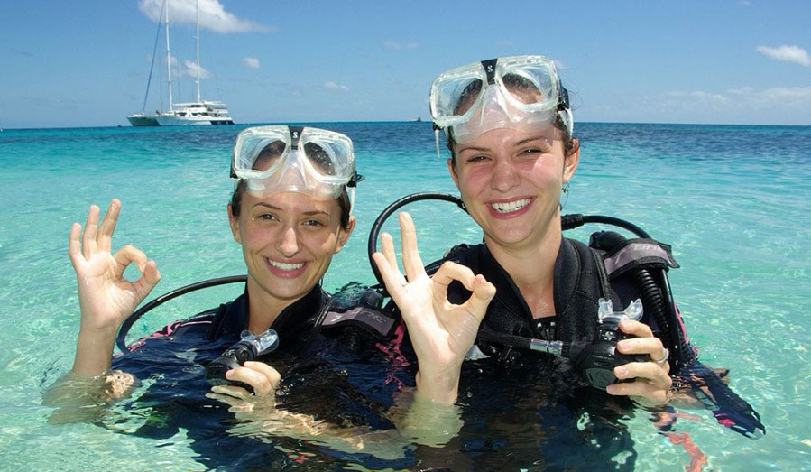 Ocean Spirit Sailing Catamaran Cruise to Michaelmas Cay